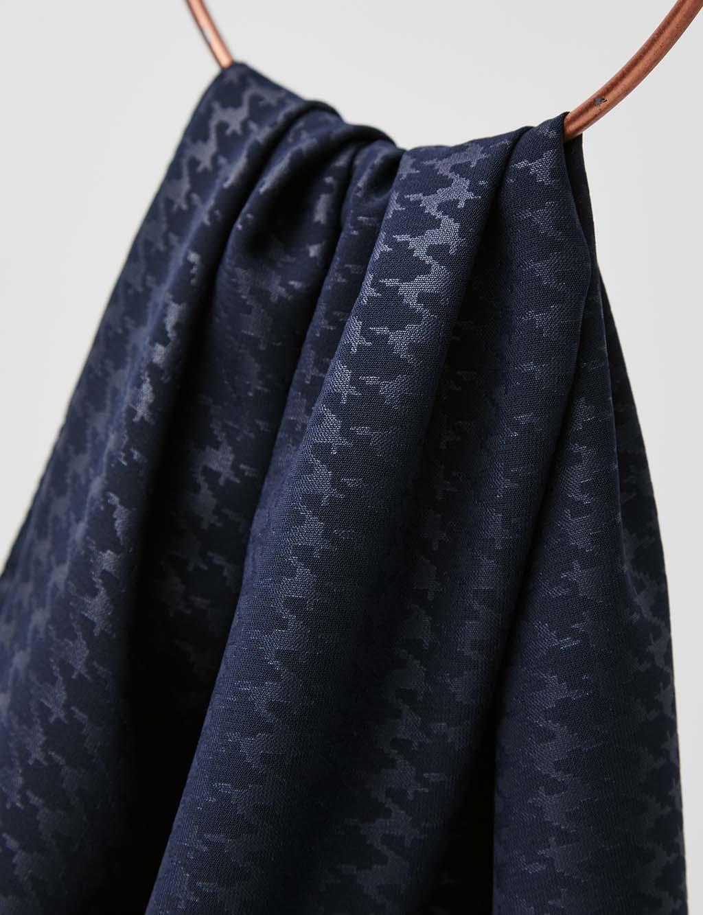 Houndstooth Patterned Shawl Navy