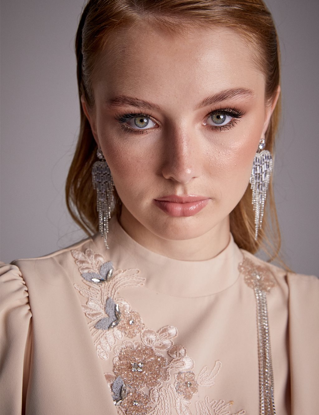 Embroidered Stand Up Collar Evening Dress Gold